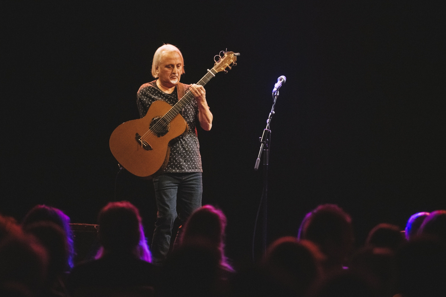 Fundación Basepública | Guitarrista Andrés Godoy